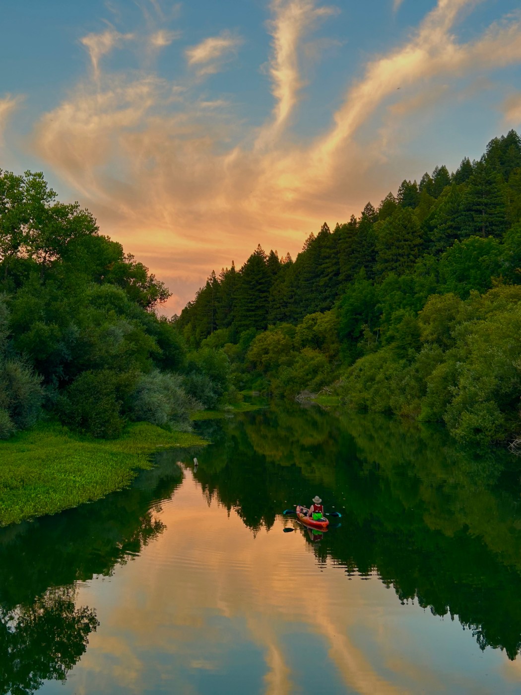 Sunset Paddle | River's Edge Kayak & Canoe